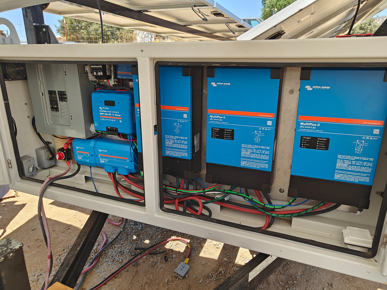 DC Solar Trailer ALL NEW VICTRON COMPONENTS 240V 3 Phase / Split Reman ...